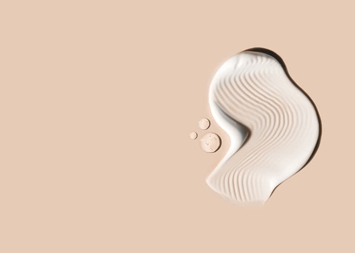 The Do's and Don'ts of Layering Serums in Your Skin Care Routine ...