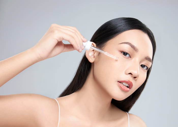 The Do's and Don'ts of Layering Serums in Your Skin Care Routine ...