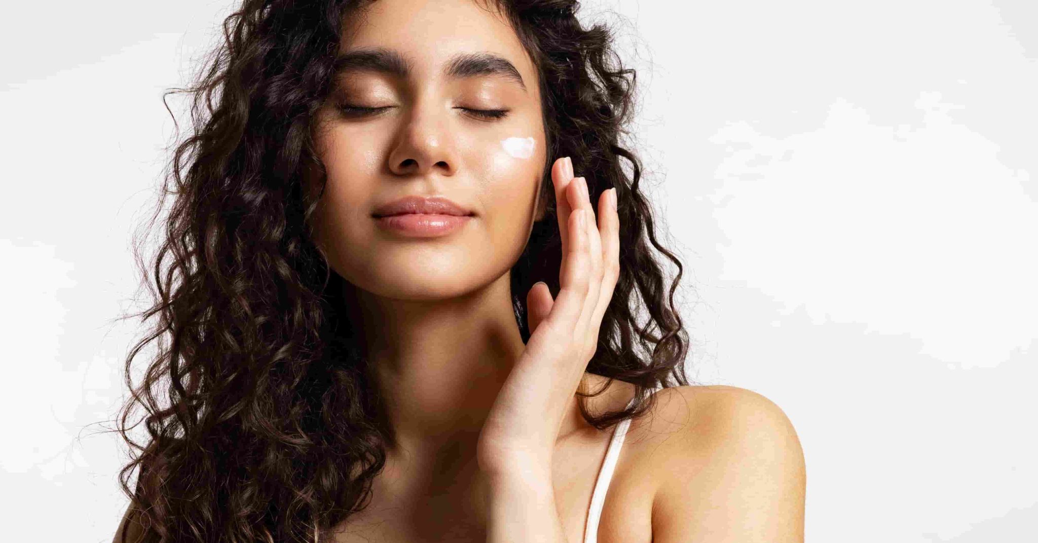 Sunlight Effects For Beautiful Skin: Sun-Kissed Or Sun-Cursed?